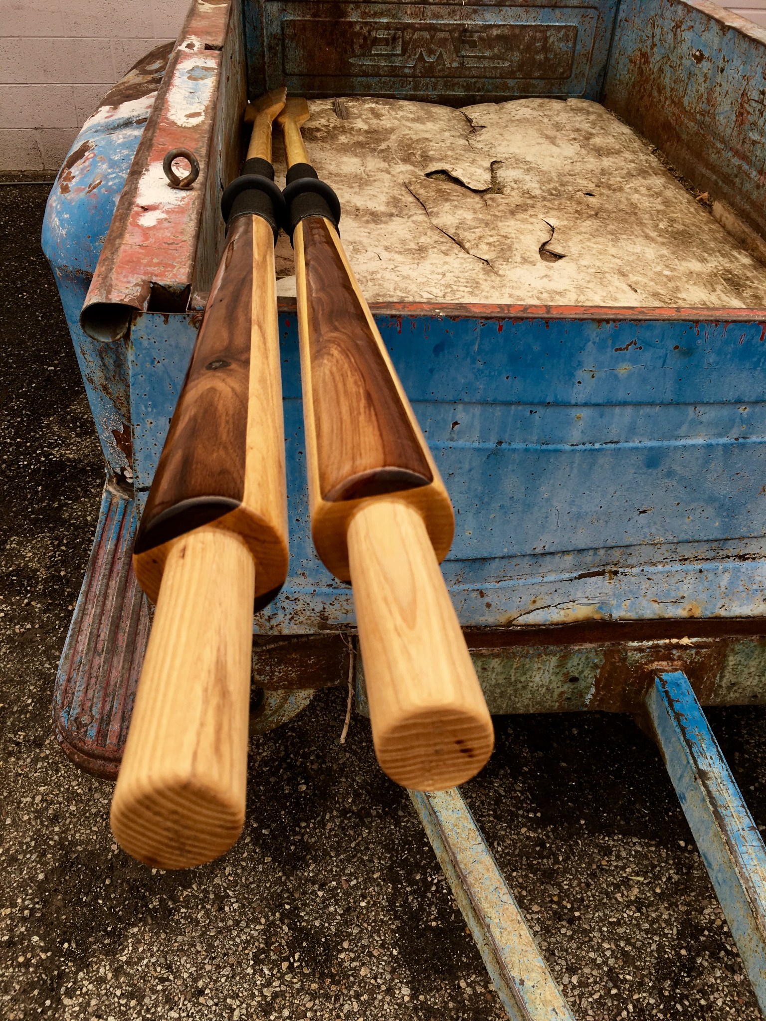Songbird Oars – Handcrafted wood oars
